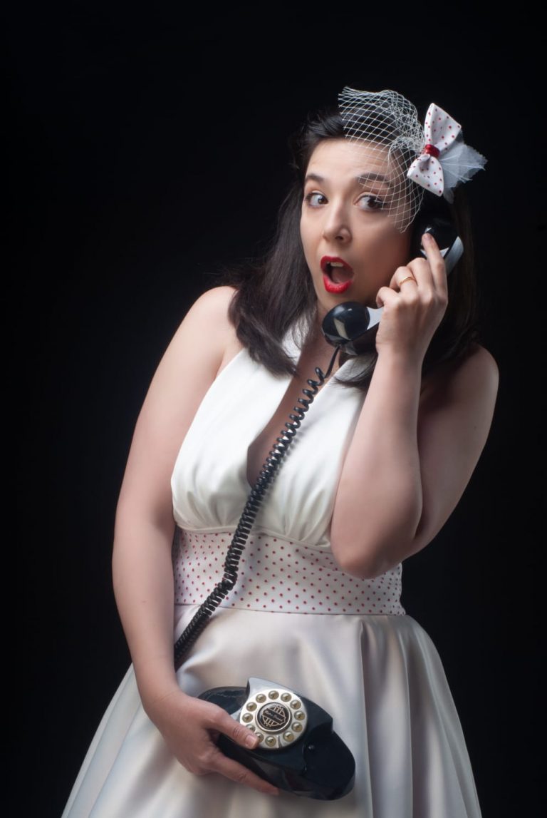 Moda de fiesta estilo años 50 y Pin Up. Showroom en Barcelona.
